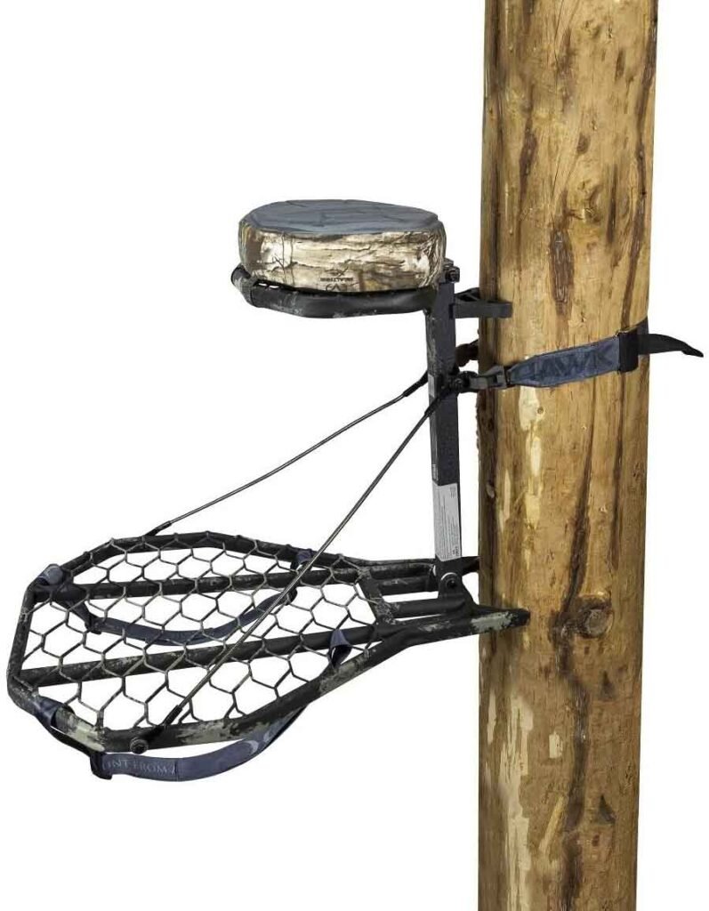 Best Hang On Tree Stands For The Hunting Season! Buying Guide